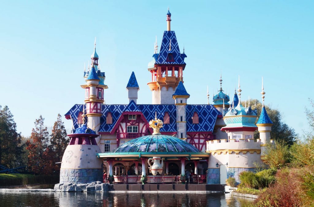 Plopsaland De Panne toont filmwagens tijdens Cars & Coasters | LetsGoDigital