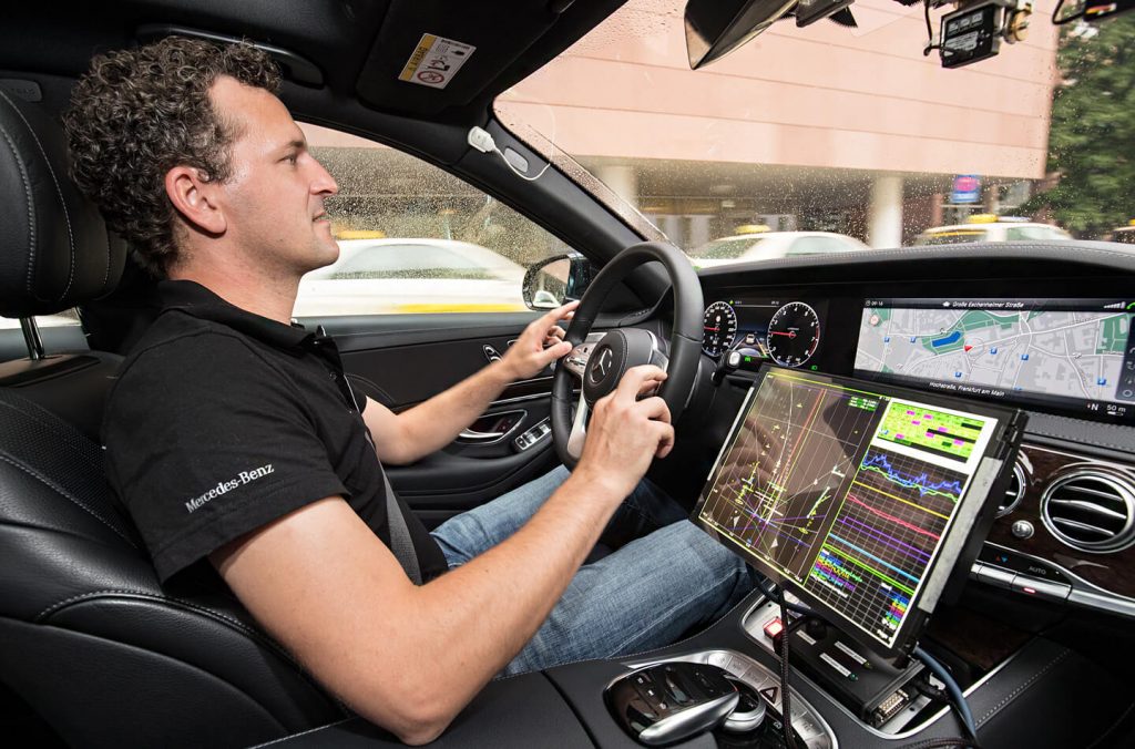 Mercedes test volledig autonoom rijden | LetsGoDigital