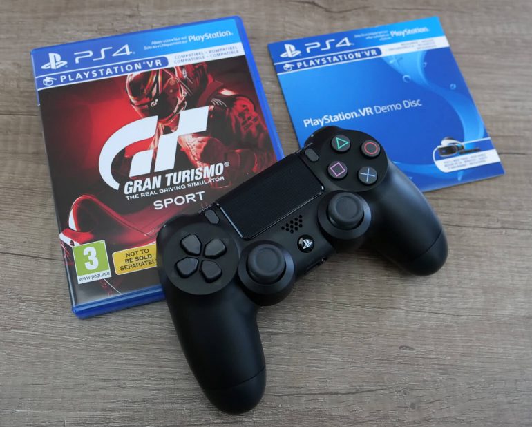 Sony PS4 Pro review met PSVR headset | LetsGoDigital