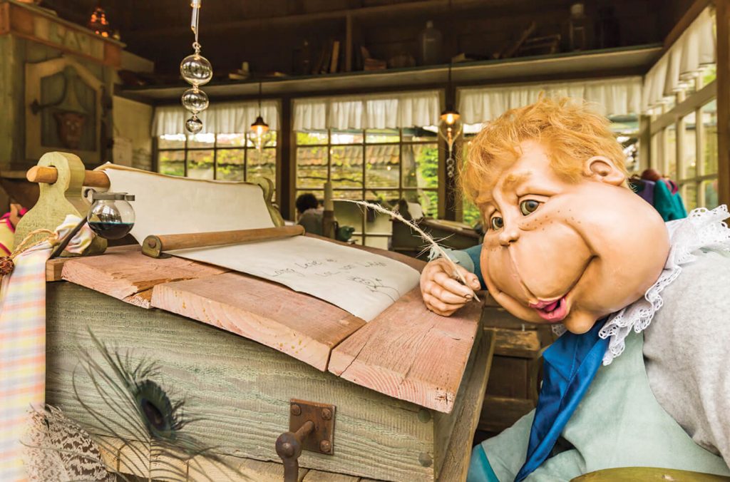 Efteling attracties op het Anton Pieckplein | LetsGoDigital