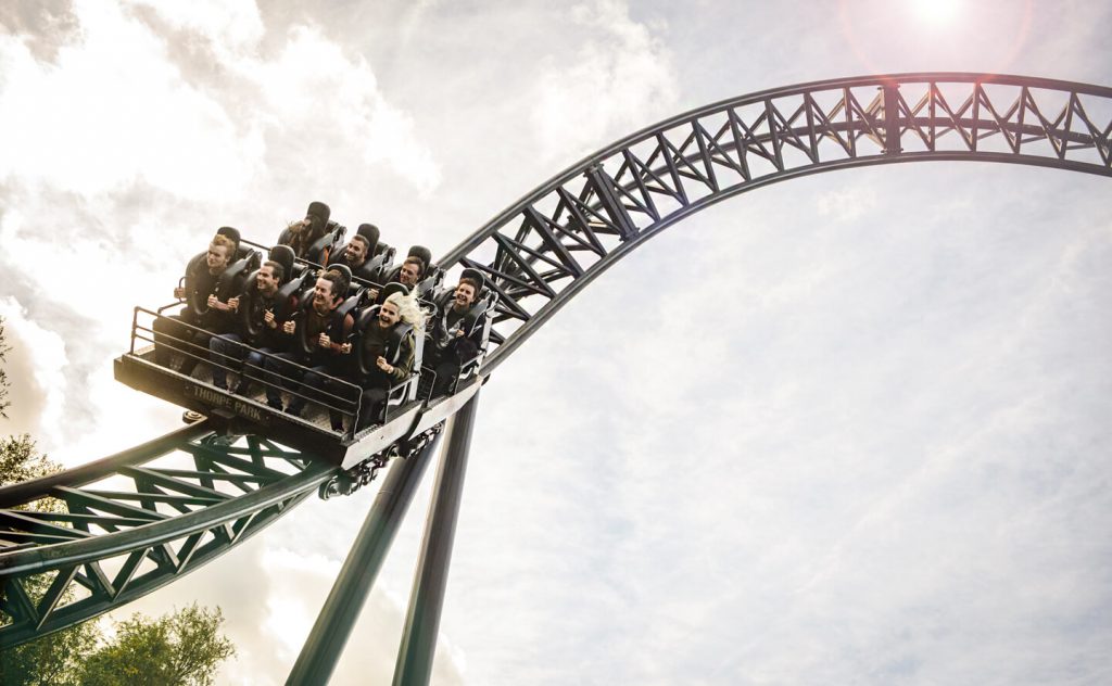 Typhoon de looping-achtbaan in Bobbejaanland | LetsGoDigital