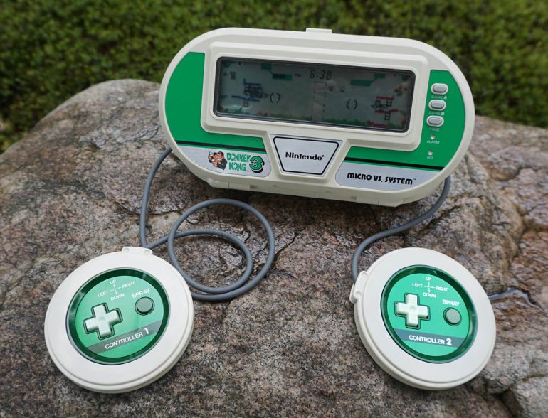 Nintendo retro handheld met Donkey Kong | LetsGoDigital