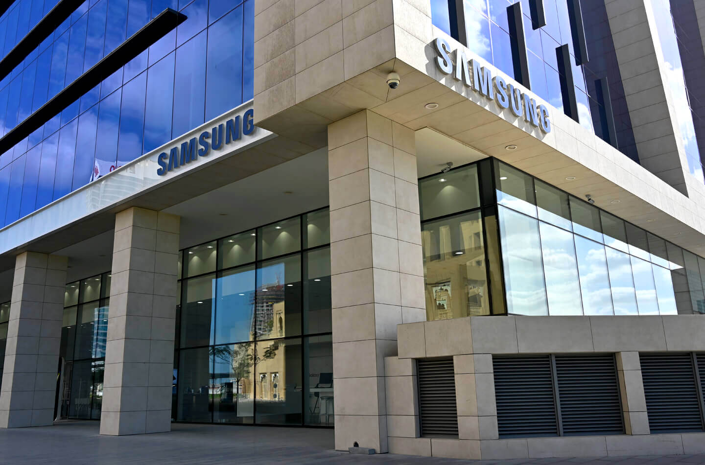 Samsung Diamond OLED display | LetsGoDigital