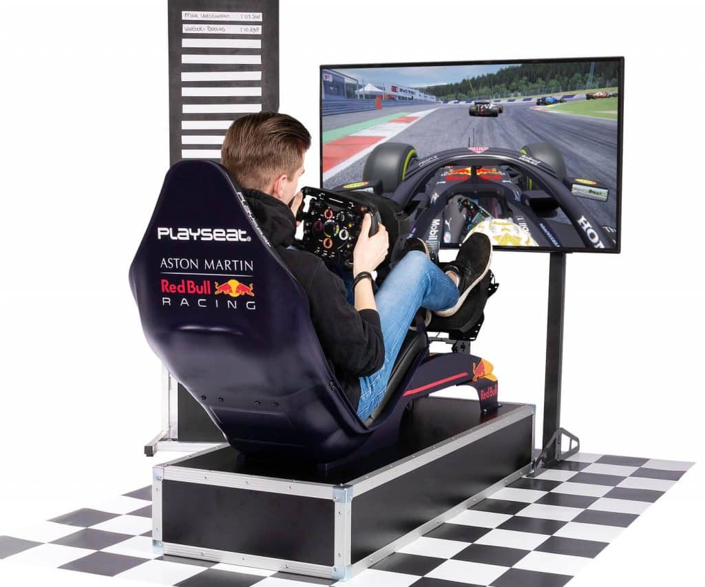 Een F1 race simulator huren | LetsGoDigital
